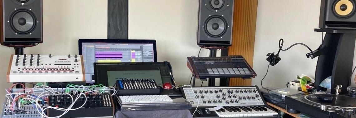 HI-C DJ / DTM LESSONの予約サービス | Coubic